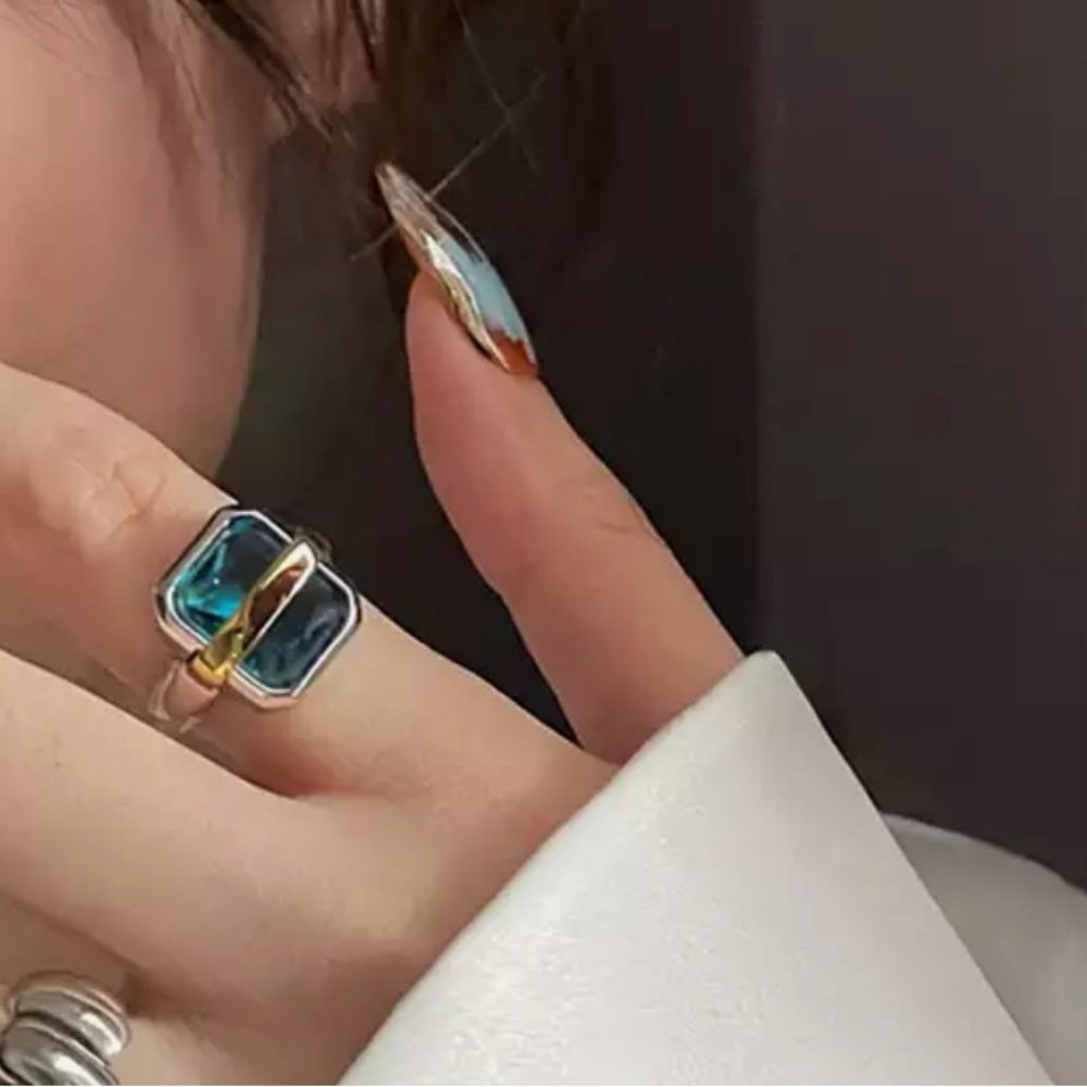 926 Sterling Silver Plated Vintage Square Blue Zircon… - Gem